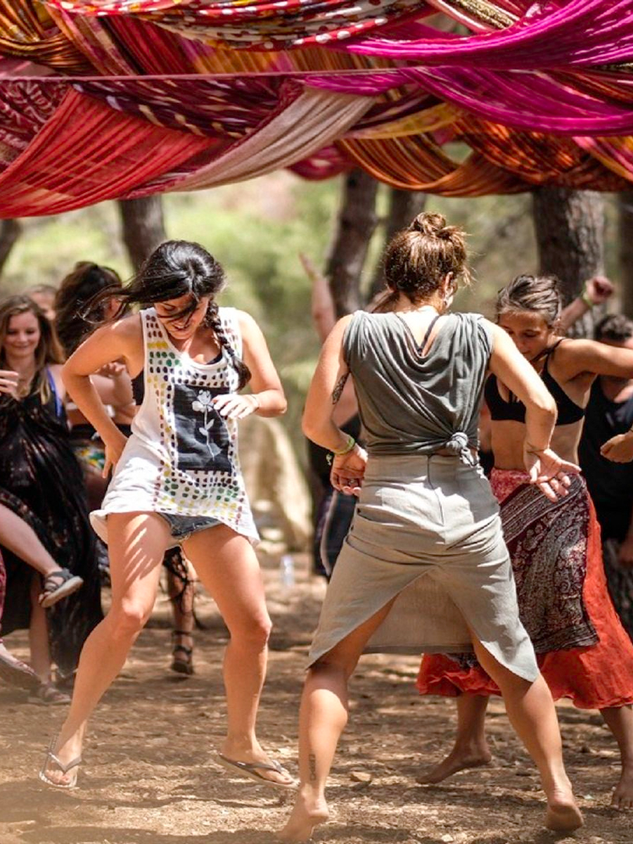 Ecstatic dance ritual in Medellín - Airbnb