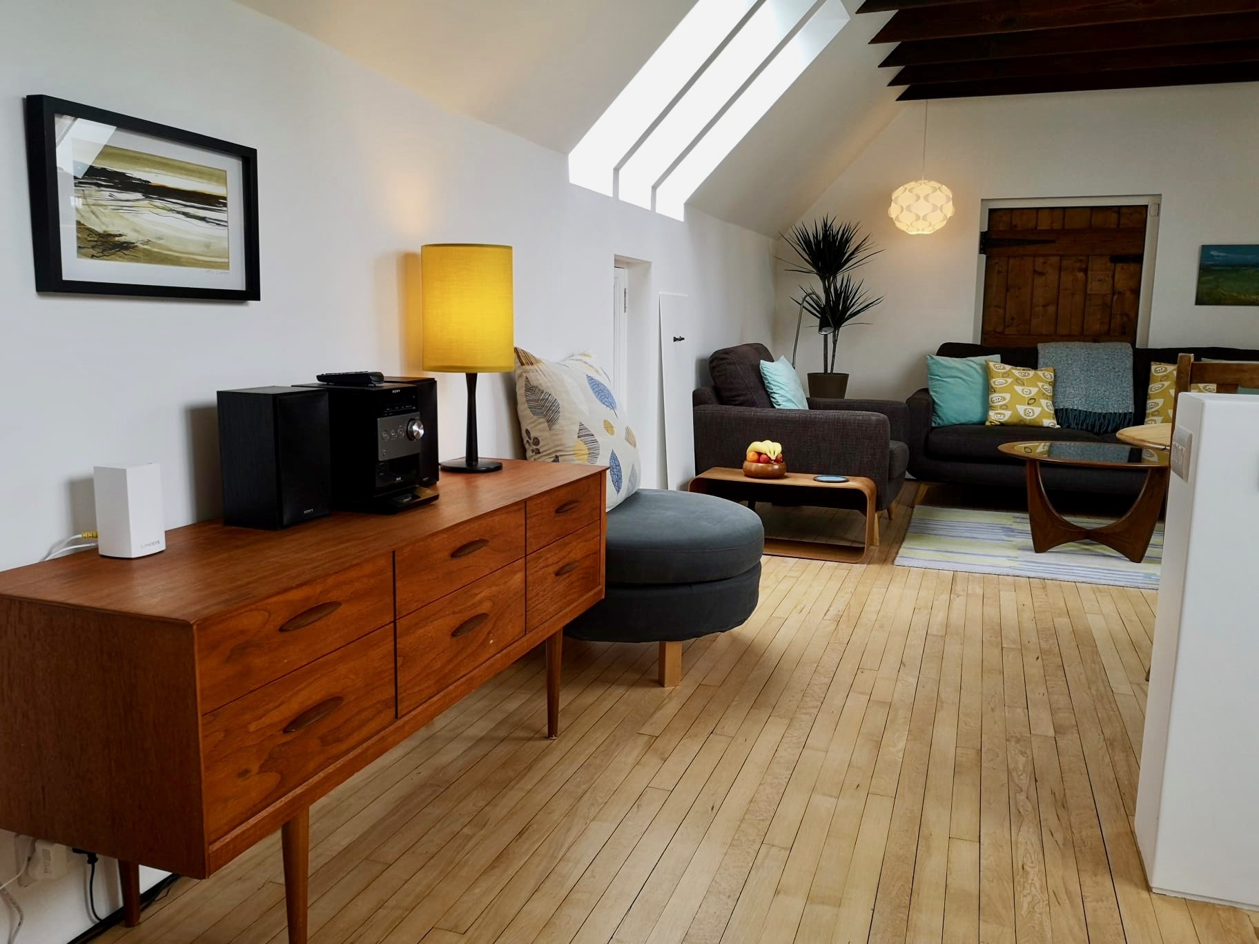 Stylishly Converted Coach House - Houses for Rent in Edinburgh, United ...