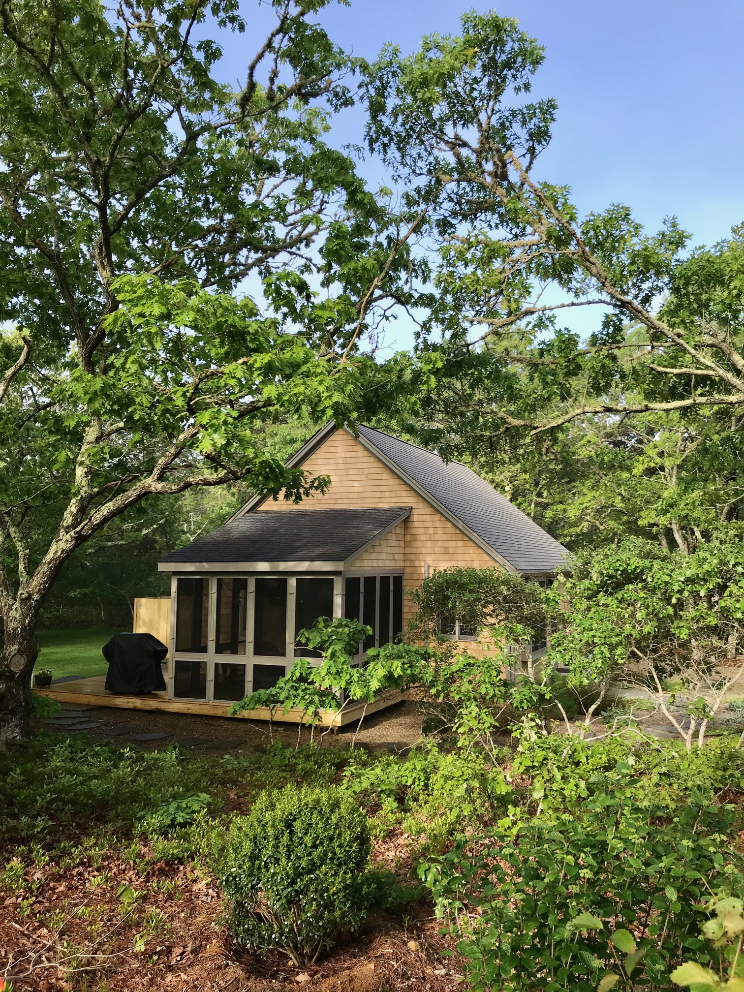 Chappy Cottage: 10-min walk to beach/bike to ferry - Cottages for Rent ...