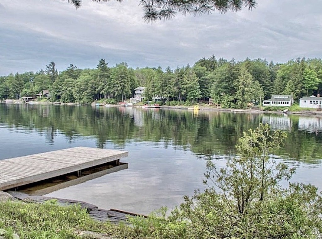 Bala-Retreat on the Moon River in Muskoka - Cottages for Rent in Bala ...