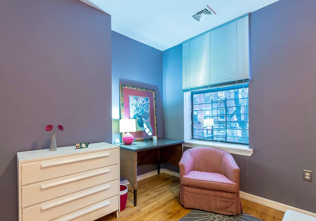 Comfortable Strivers Row Hideaway - Monthly Rental - Apartments for ...