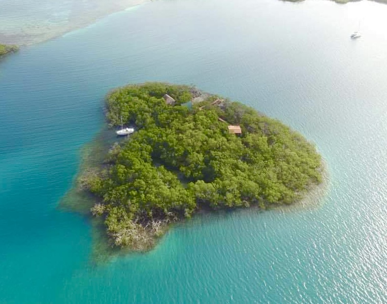 Hideaway Caye. Your Own PRIVATE ISLAND ! - Islands for Rent in ...