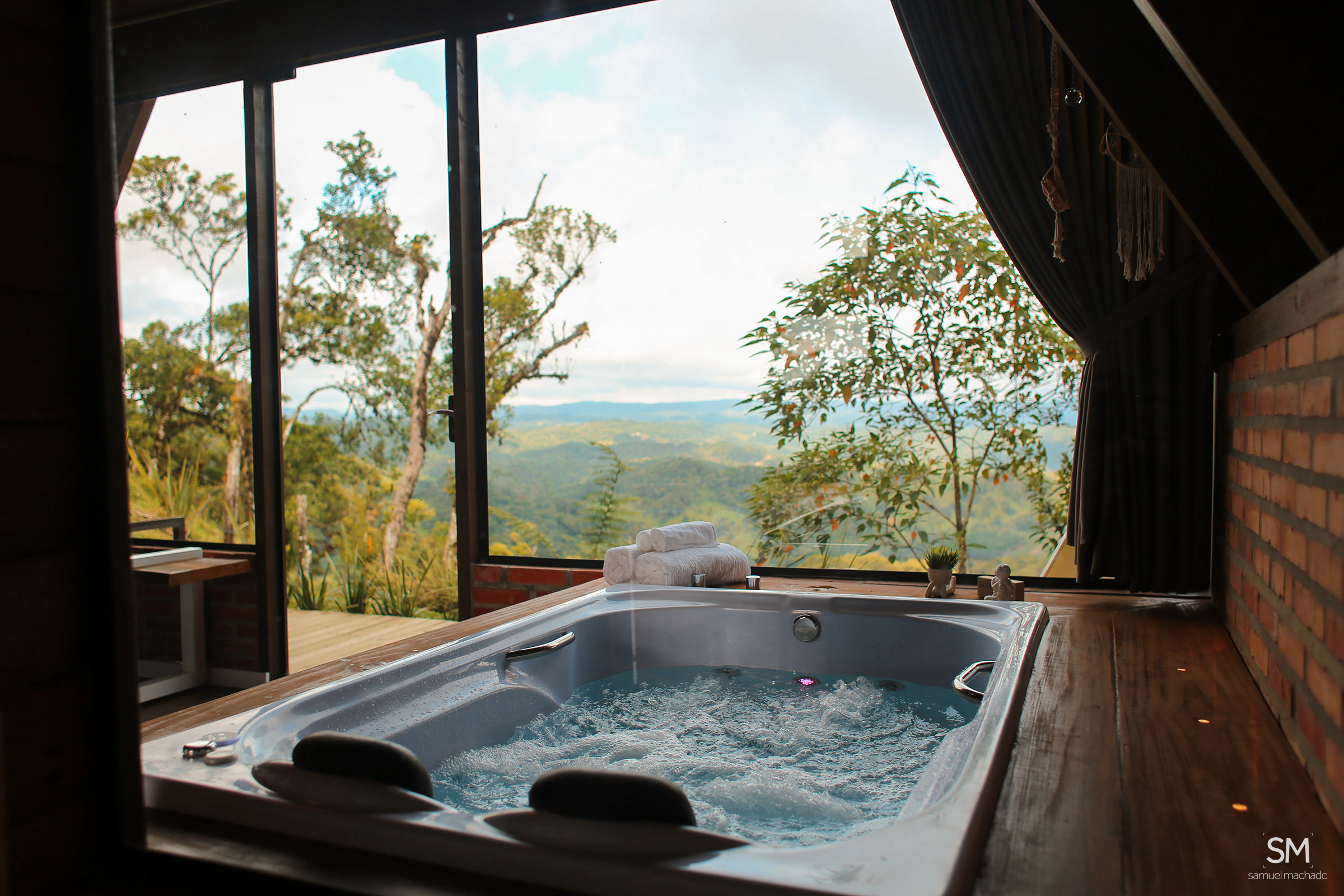 Chale na Serra HidroLareiraSauna Vista Sensacional - Chalés para Alugar ...