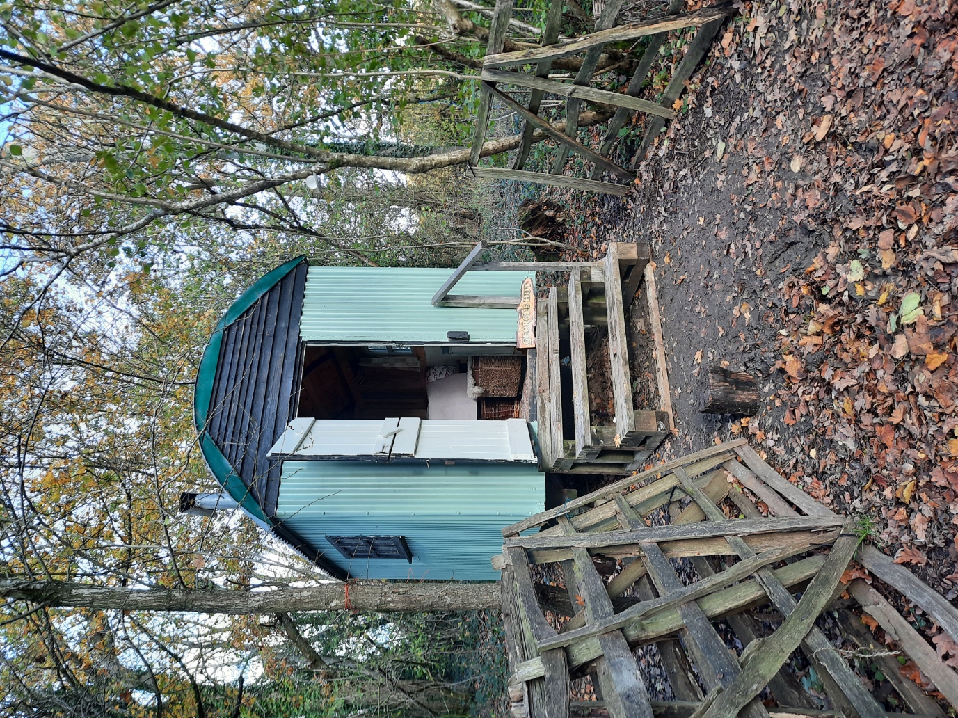 George's Hut as seen on BBC's Unique B & B - Shepherd's huts (UK ...