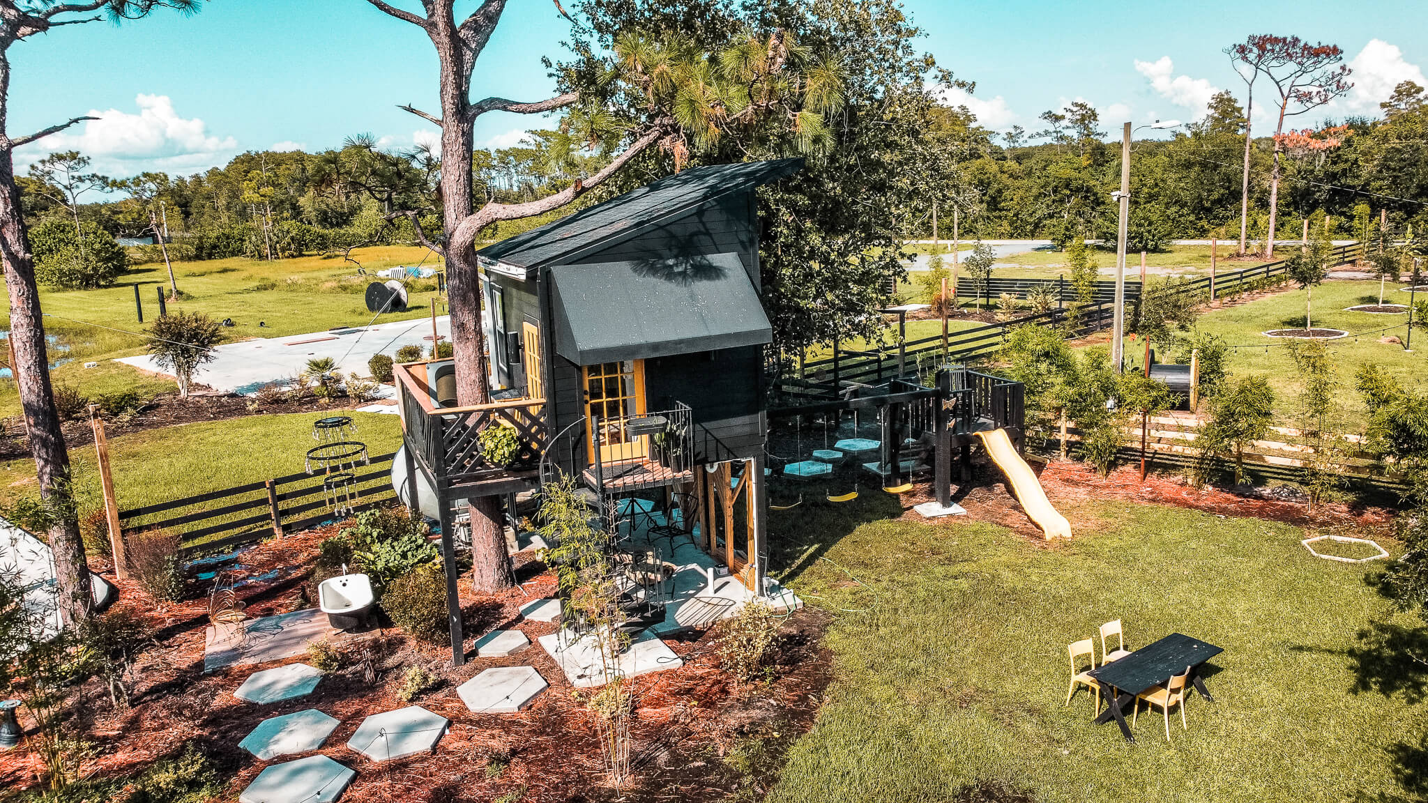 The Beehive Treehouse - Treehouses for Rent in Orlando, Florida, United ...