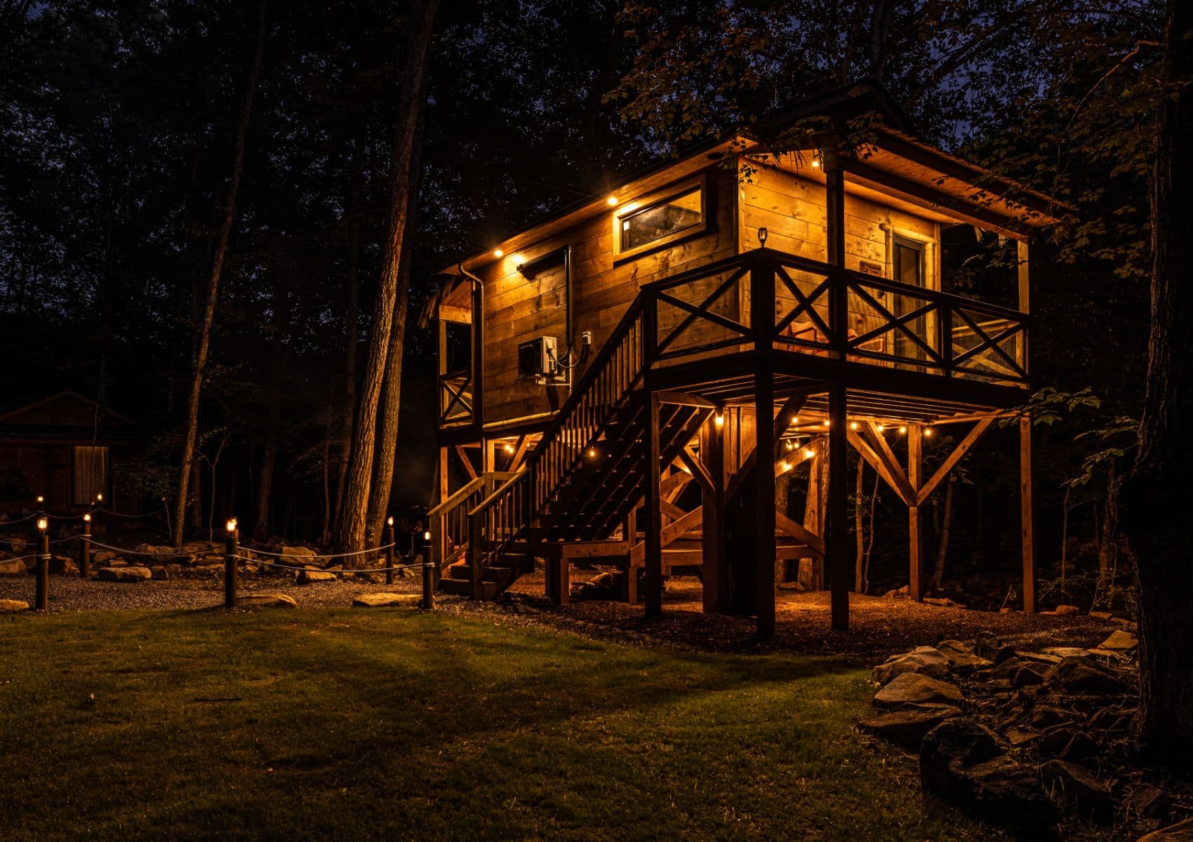 Kilimanjaro Safari Treehouse at Four Fillies Lodge - Treehouses for ...