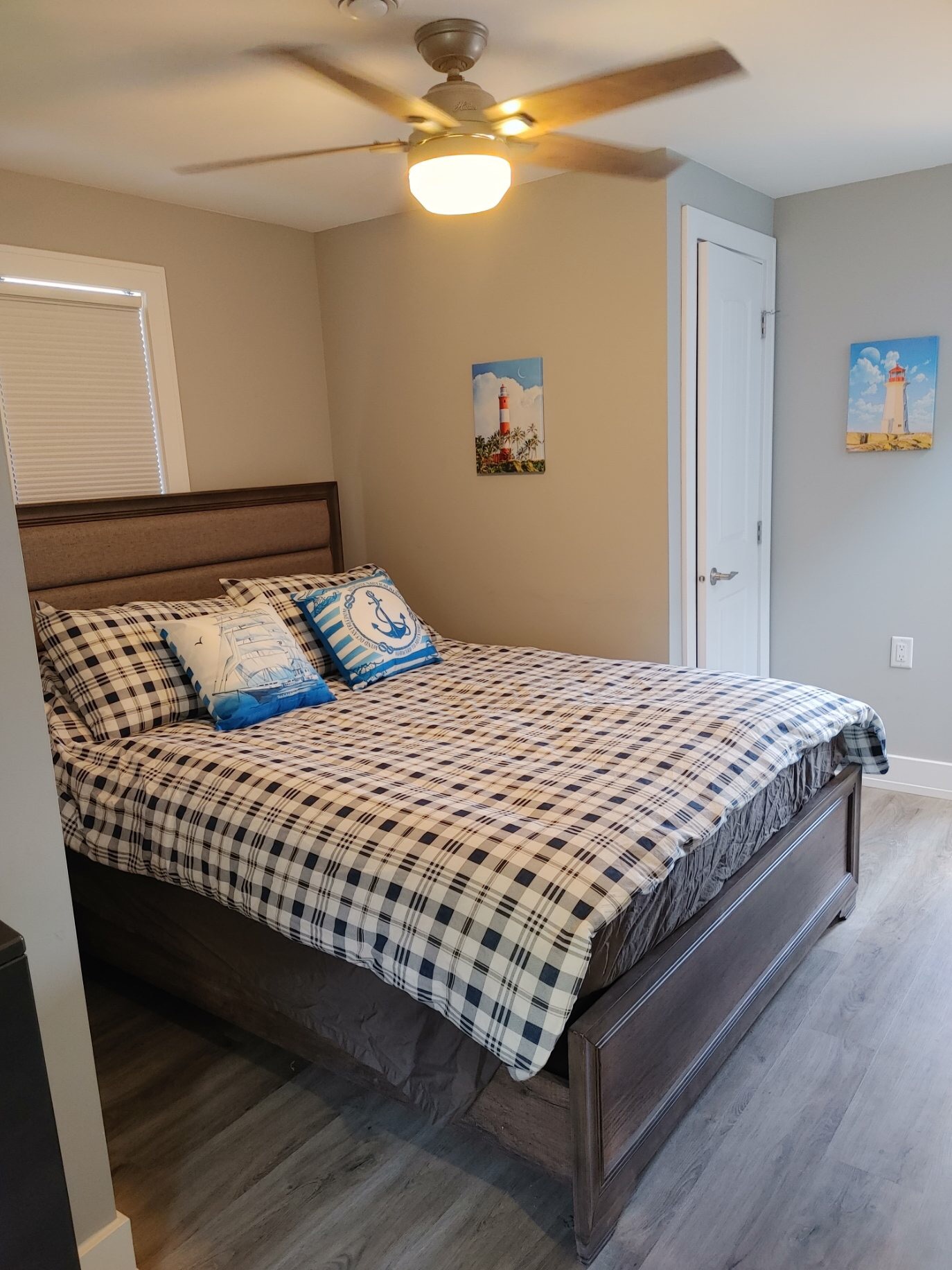 Unique lighthouse with hot tub in Five Islands NS - Lighthouses for ...