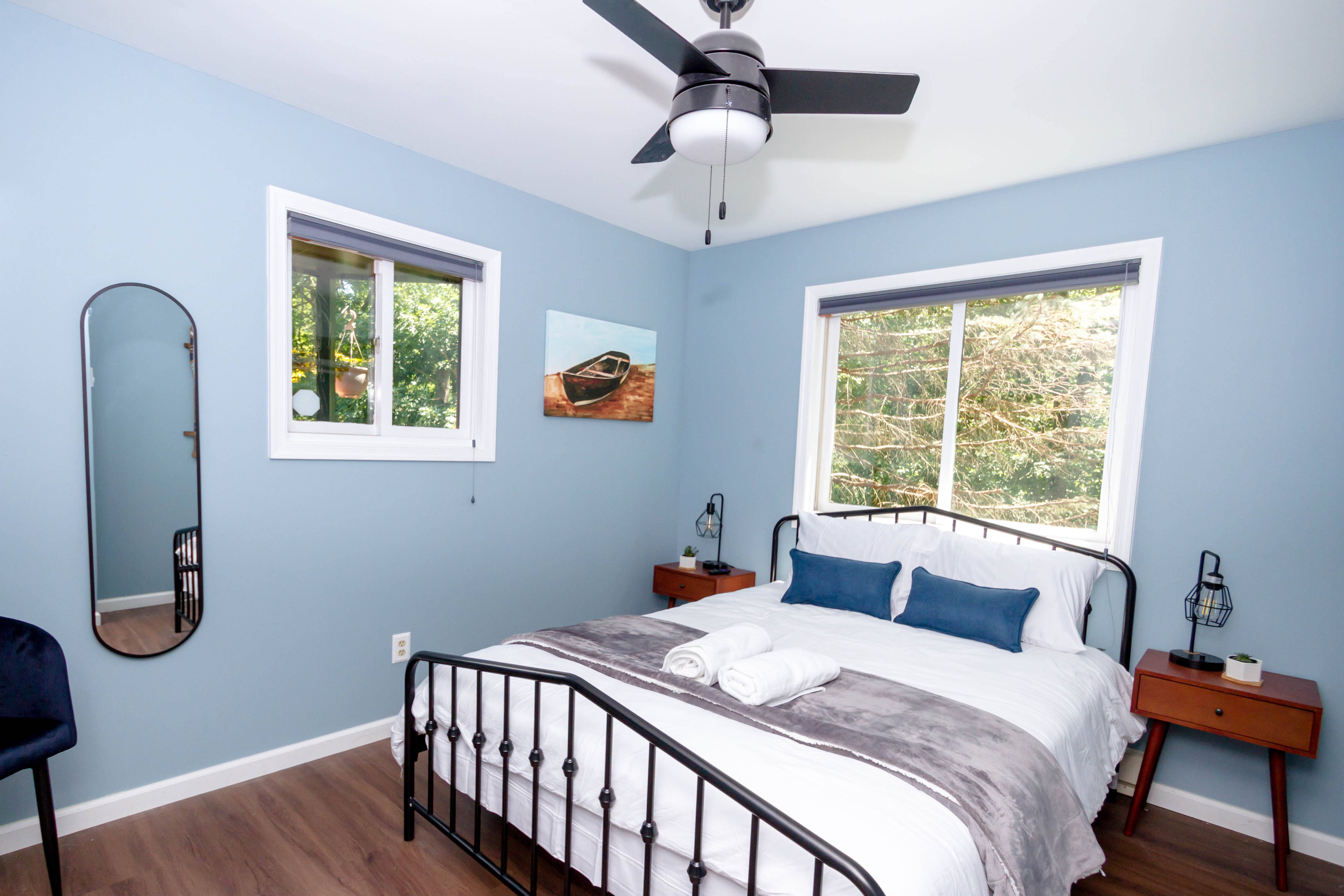 NEW Poconos Treetop Lakehouse: Lakefront/Spa/Sauna - Chalets for Rent ...