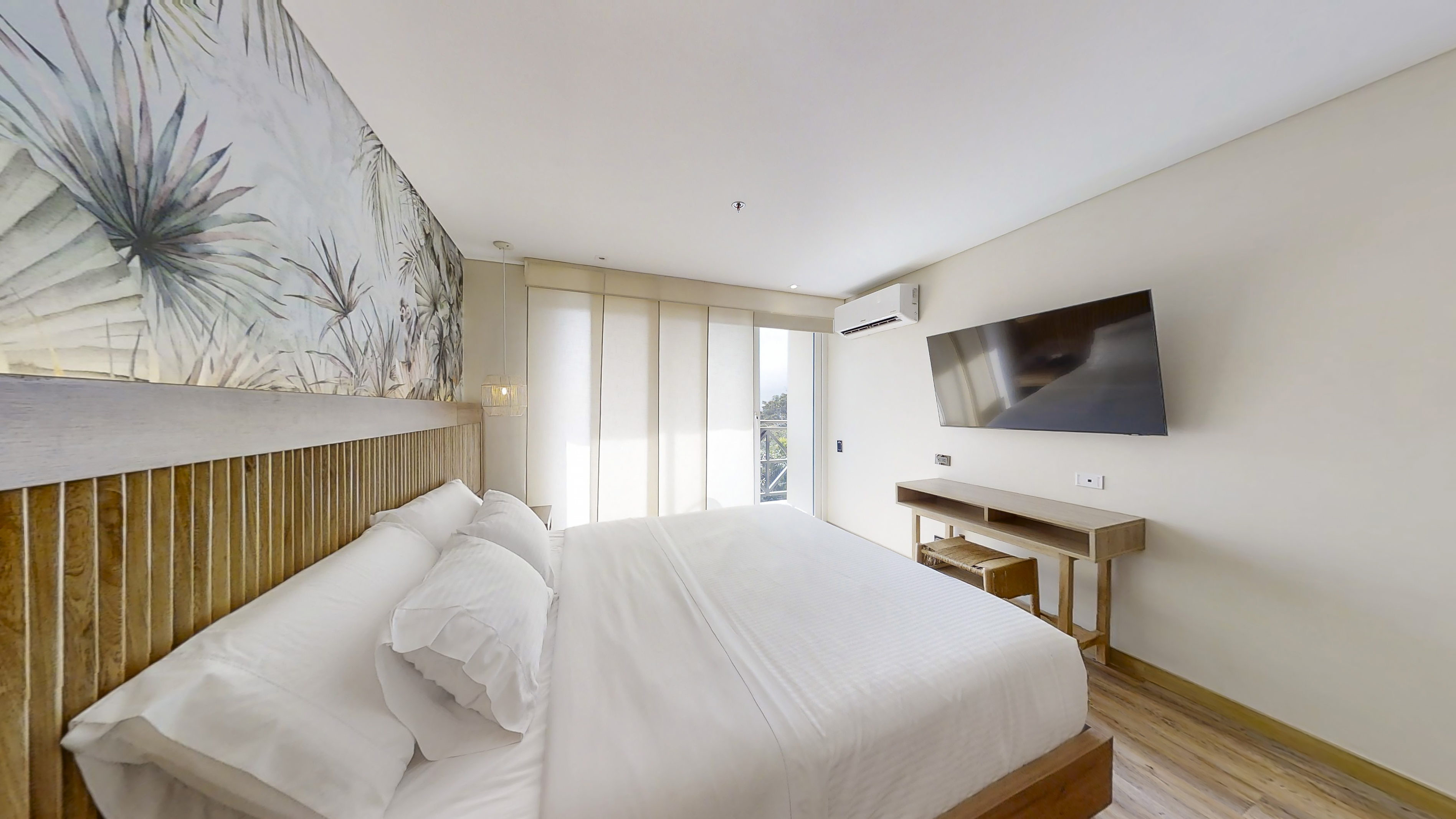 Suite with hot tub and balcony Origen Hotel - Hotels for Rent in ...